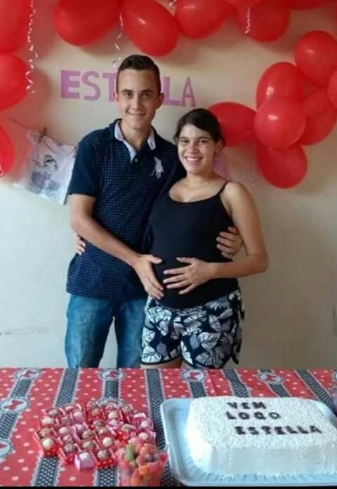 La triste despedida del joven que vio morir a su pareja tras dar a luz ...